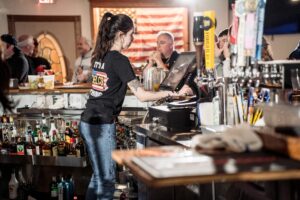 Legends Bar & Grill – Local Food & Drinks